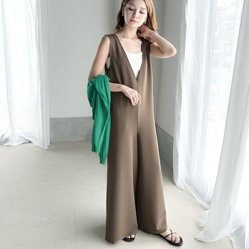 日本 Classical Elf - 百搭簡約V領連身褲裝-黑｜媽咪愛