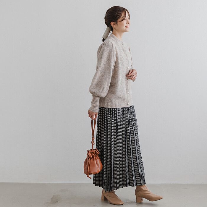 日本 ihuu - 優雅珍珠釦薄針織外套-淺灰｜媽咪愛