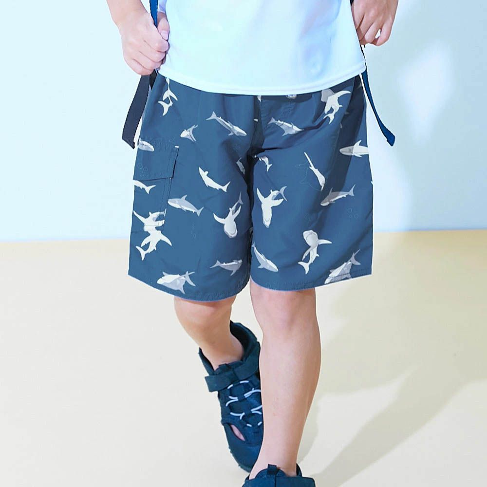 日本 devirock - 90%抗UV 鬆緊印花沙灘褲/泳褲(含內褲)-鯊魚-海軍藍｜媽咪愛