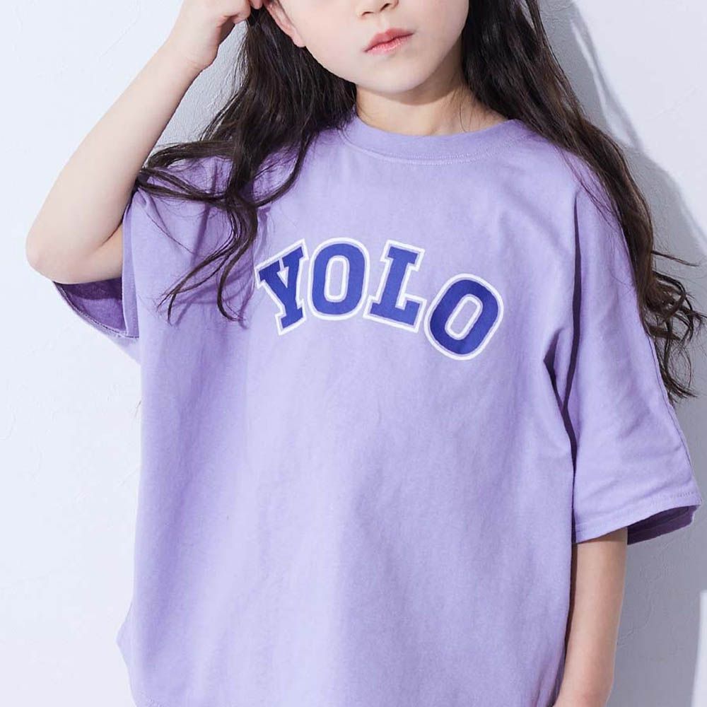 日本 devirock - 100%棉 定番廓型印花短袖上衣-YOLO-紫｜媽咪愛