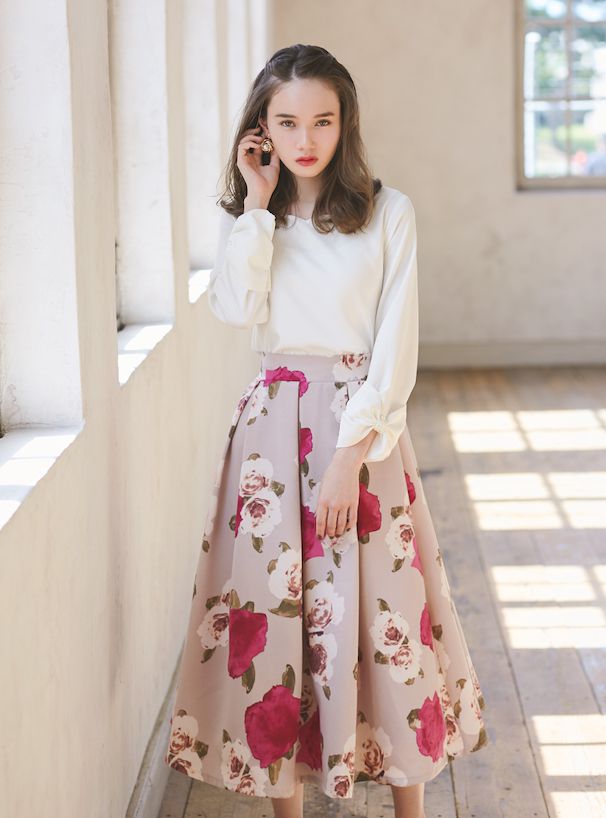 日本 GRL - 氣質花朵領扭結袖設計上衣-星塵藍｜媽咪愛