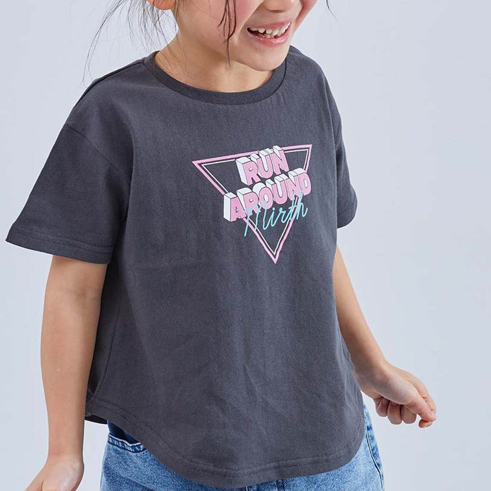 日本 devirock - 100%棉 可愛女孩印花短袖上衣-三角logo-黑｜媽咪愛