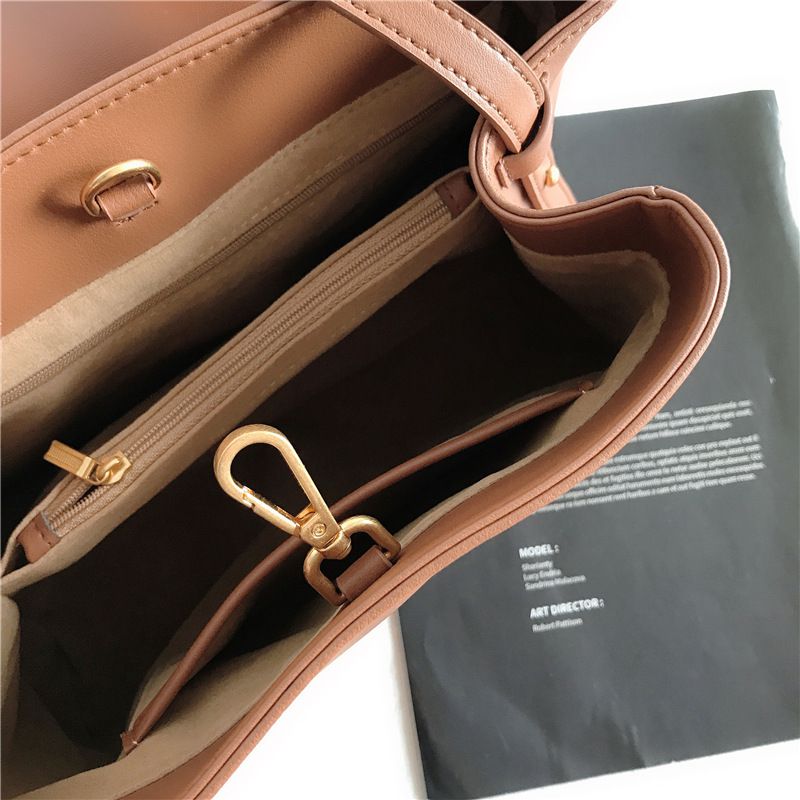 休閒手提/肩揹真皮女包-咖啡色 (29x22x12cm)｜媽咪愛