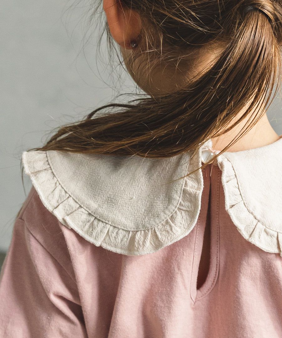 日本 PAIRMANON - 100%柔棉 拼接短T-圓弧荷葉領-灰杏｜媽咪愛