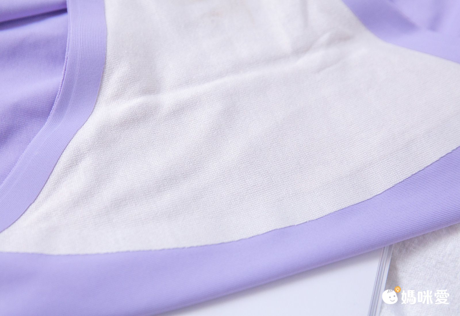 香茉 CHANMODE - 蜜臀輕呼吸零著感蠶絲內褲-貼合內褲款-黑/紫/桃粉-內褲x3件｜媽咪愛