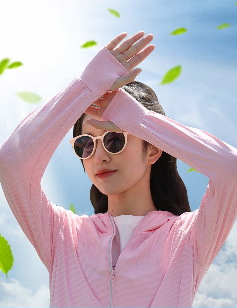 (買一送一)UPF50+冰絲涼感防曬連帽外套-帽簷可拆-淺灰+深灰-男女可穿｜媽咪愛