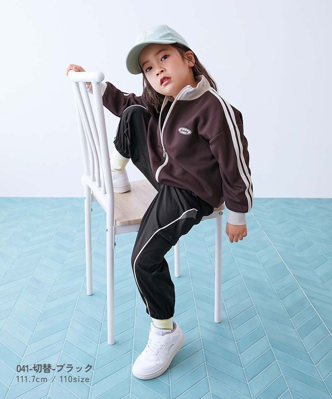 日本 devirock - [快乾防皺] 運動風輕盈束口長褲-直條-炭灰｜媽咪愛