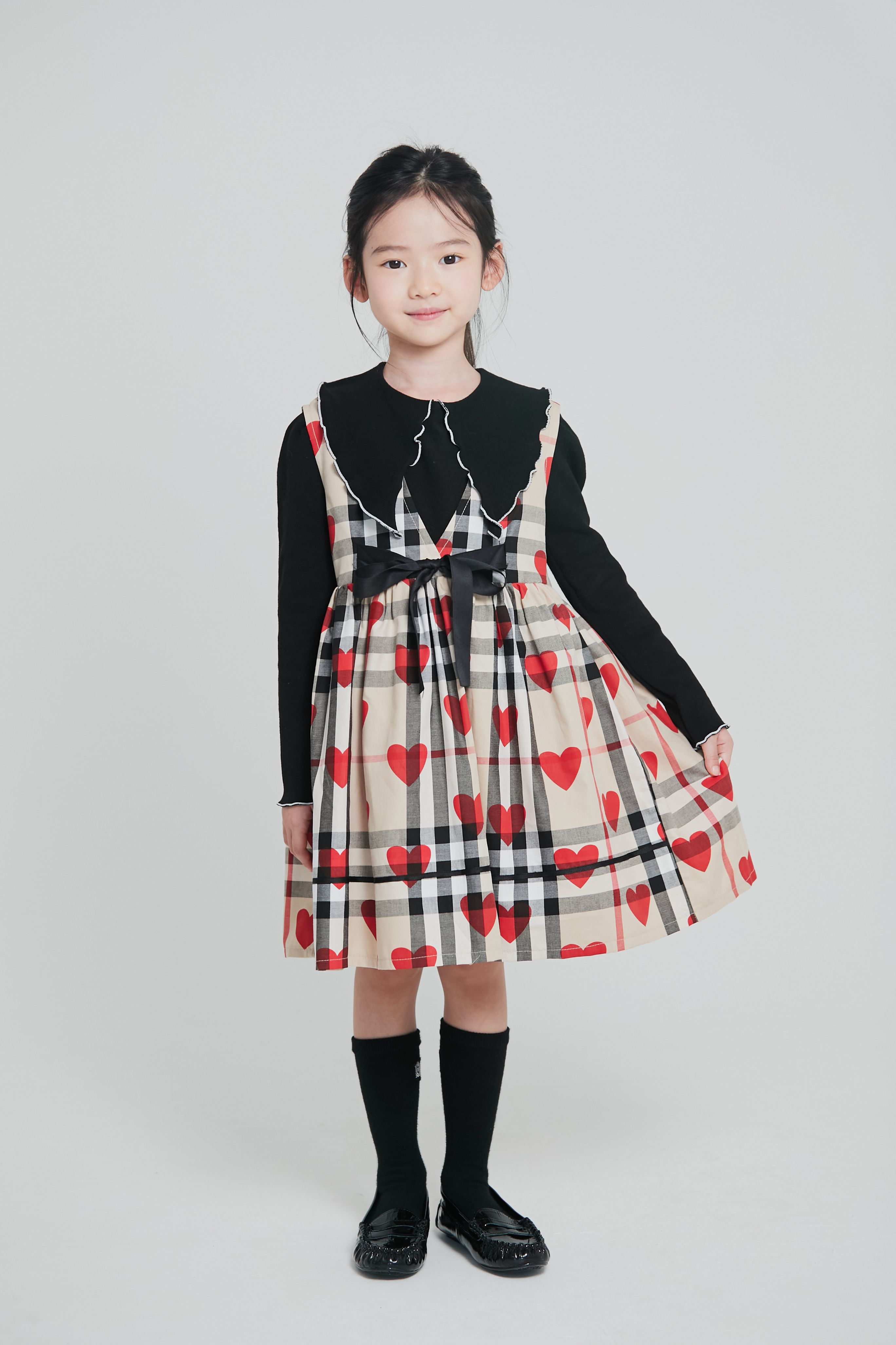 韓國 Coco Bang - 大片花邊翻領點綴上衣-黑｜媽咪愛